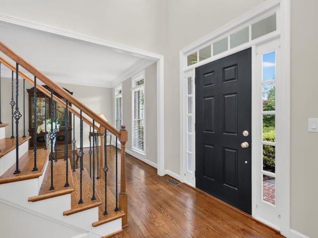 607 Walcott Way