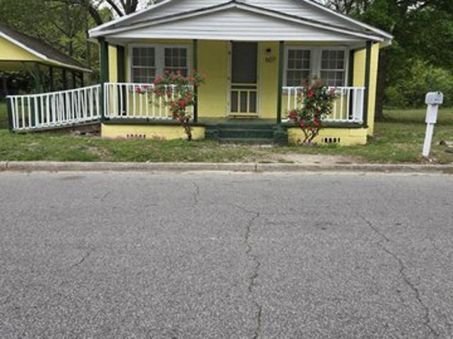 607 Washington St, Laurinburg, NC 28352