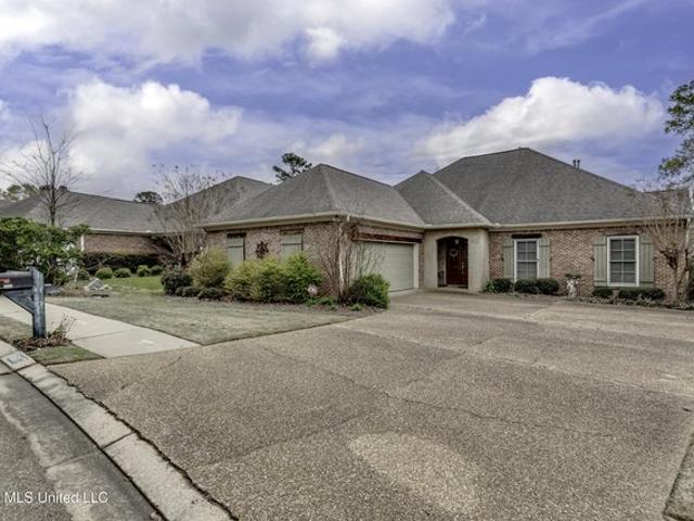 607 Willow Court Cir, Brandon, MS 39047
