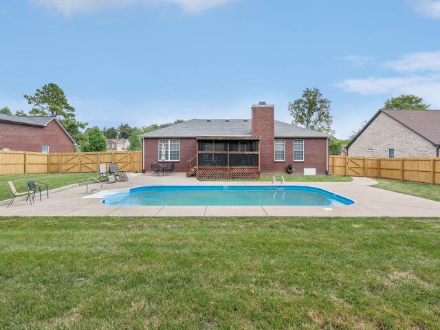 607 Windy Rd