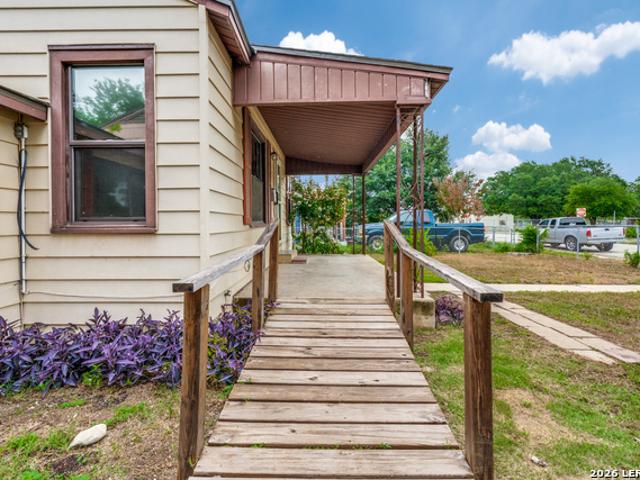 607 Wright Ave