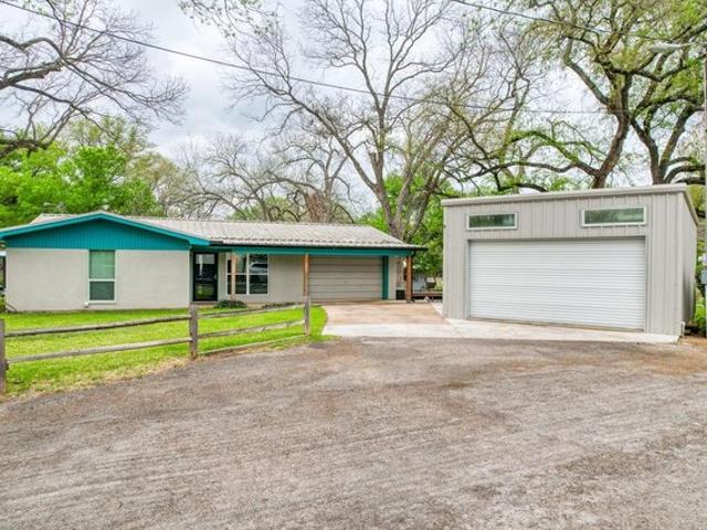 607 Thurman Cir, Kingsland, TX 78639