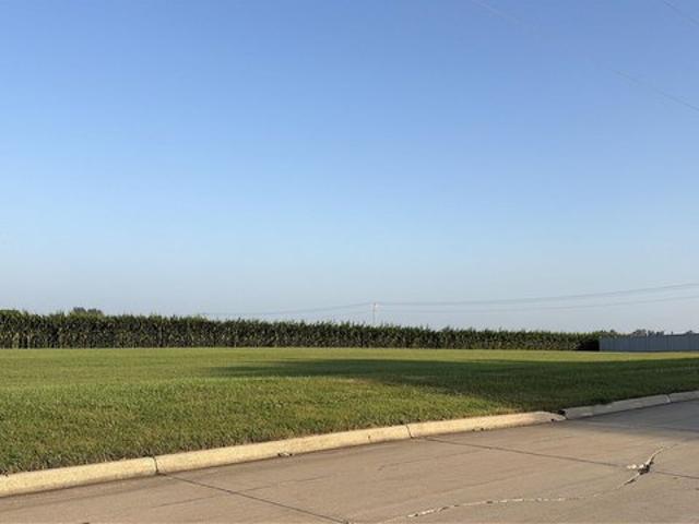 607 Van Buren St, Wellsburg, IA 50680