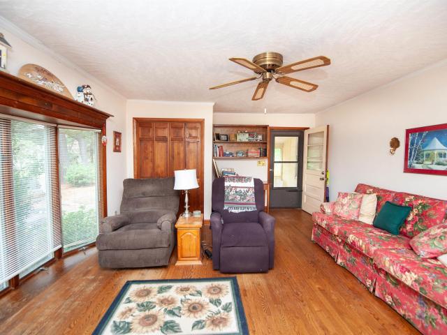 607 Vanney Circle