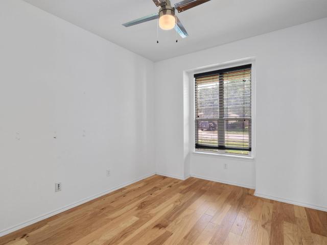 607 Yosemite Trl