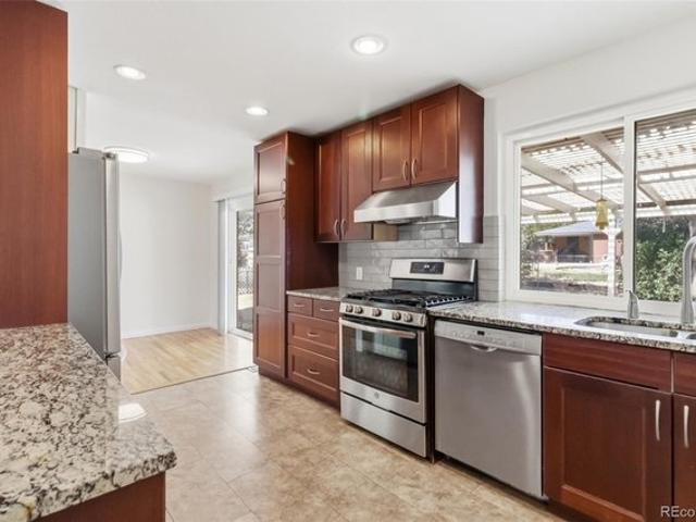 6085 Parfet St, Arvada, CO 80004