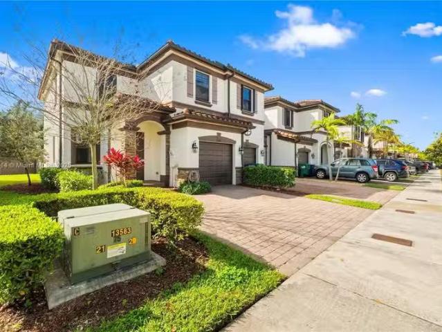 60865403 9000 Nw 183rd St #9000