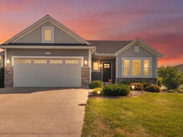 6087 Longhorn Trl, Stevensville, MI 49127