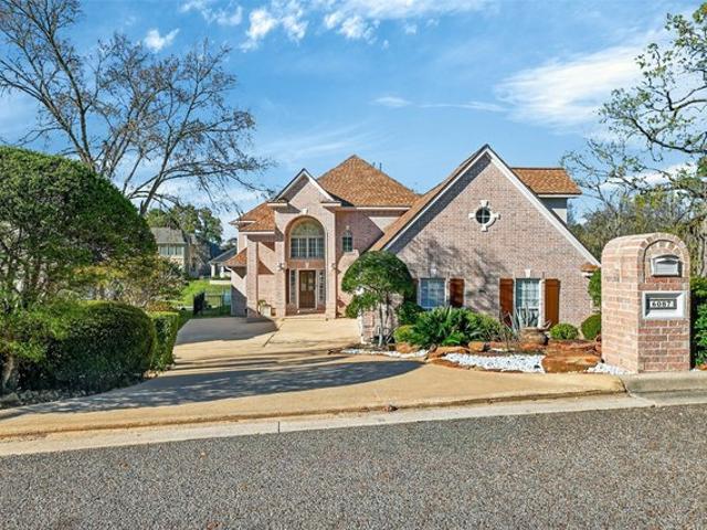 6087 Longmire Trl, Conroe, TX 77304