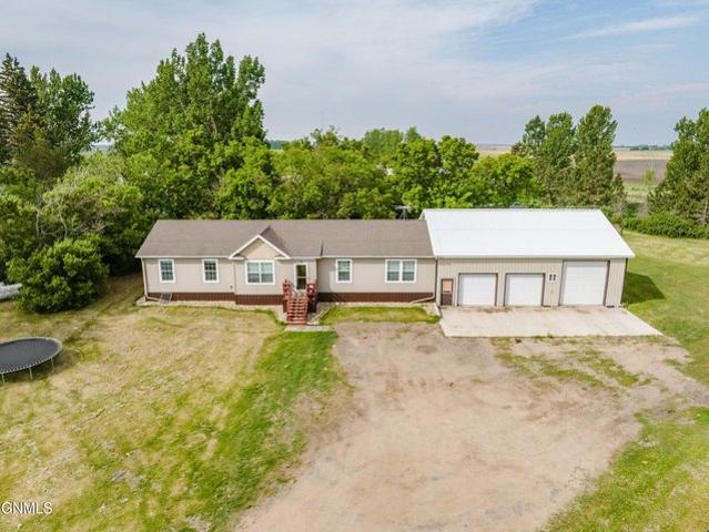 6087 10th Ave N, Granville, ND 58741