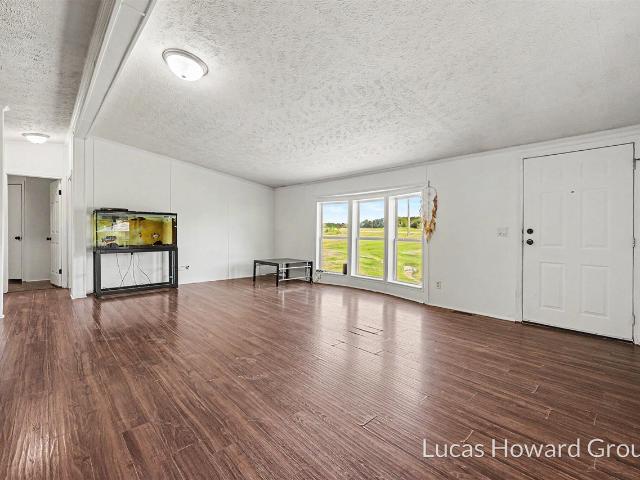6088 W 1 Mile Road