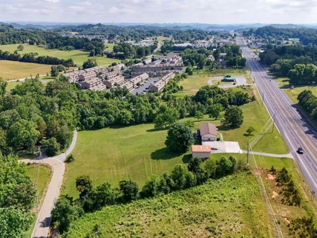 6089 Bristol Hwy, Piney Flats, TN 37686