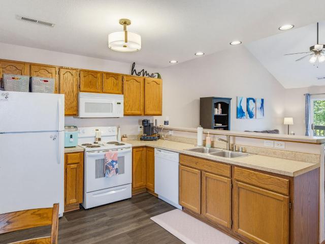 6080 S Crosswinds Dr, Unit 4