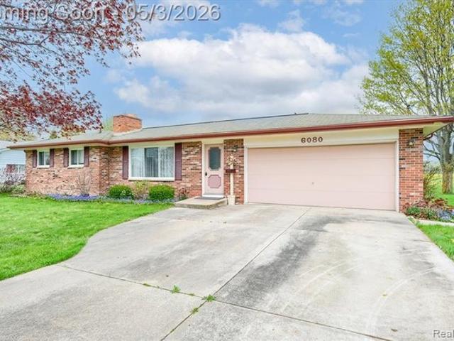 6080 Shattuck Rd, Saginaw, MI 48603