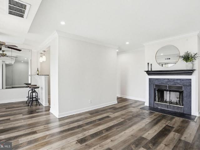 6081 Majors Lane # 12