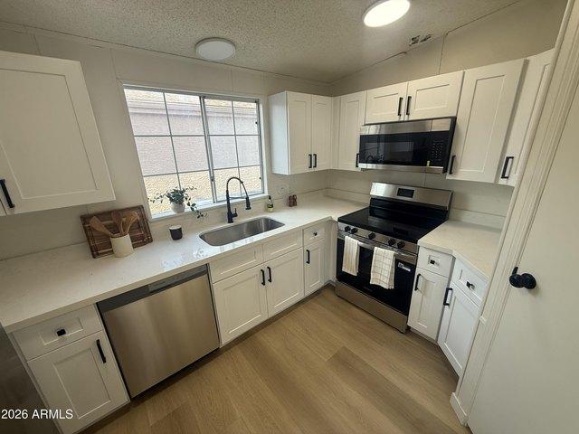 6081 S Oakmont Dr, Chandler, AZ 85249