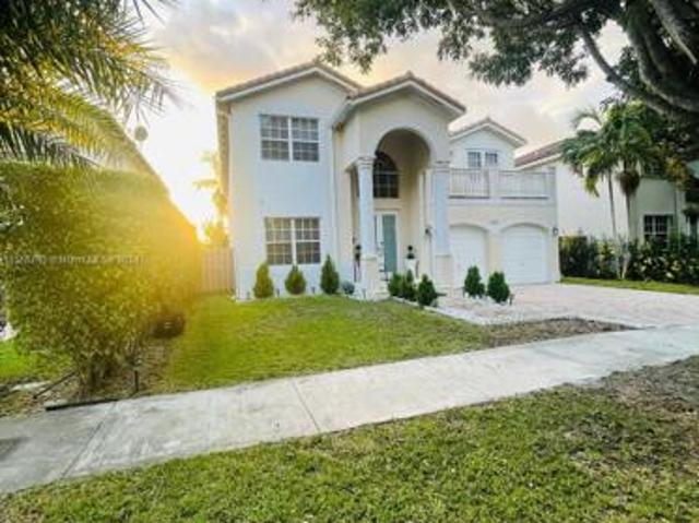 6082 SW 163rd Ave, Miami, FL 33193