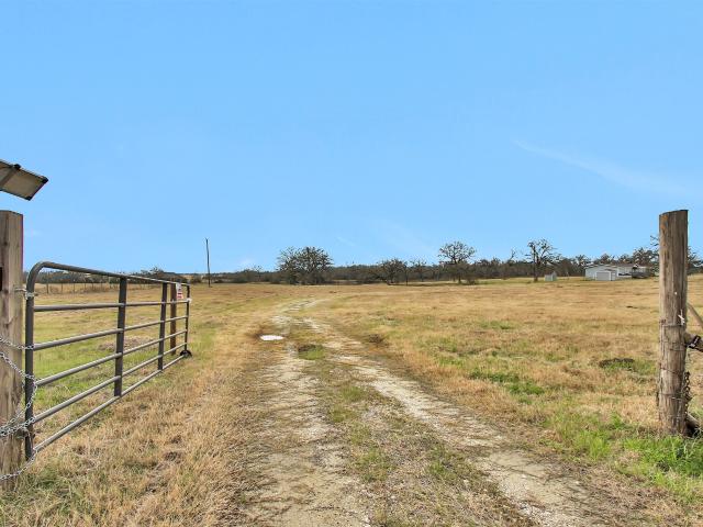 6083 Fm 3060, Midway, TX 75852 | MLS #34767