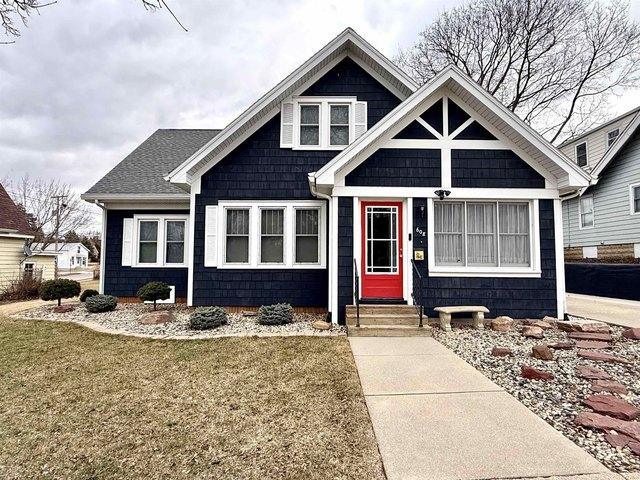 608 19th Ave, Monroe, WI 53566