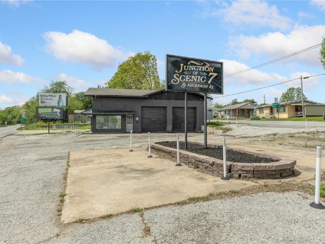 608 & 610 Wilson