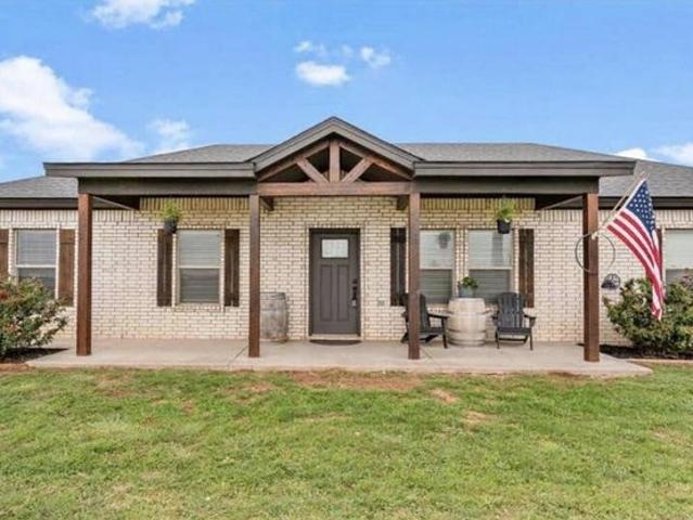 608 County Road 3760, Slaton, TX 79364