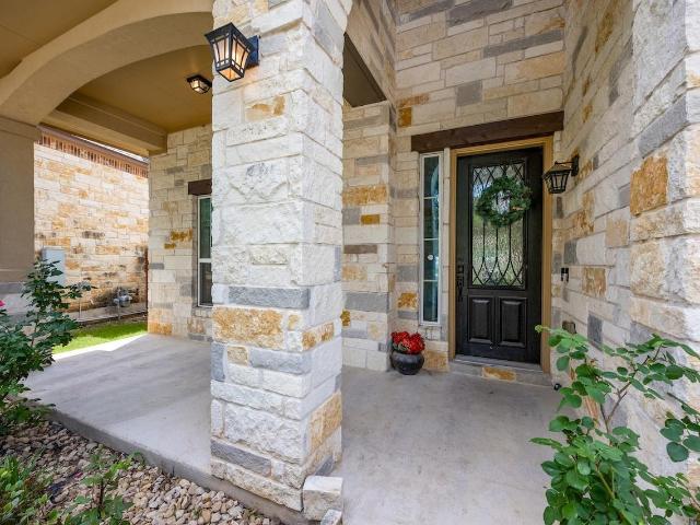 608 Cascada Ln