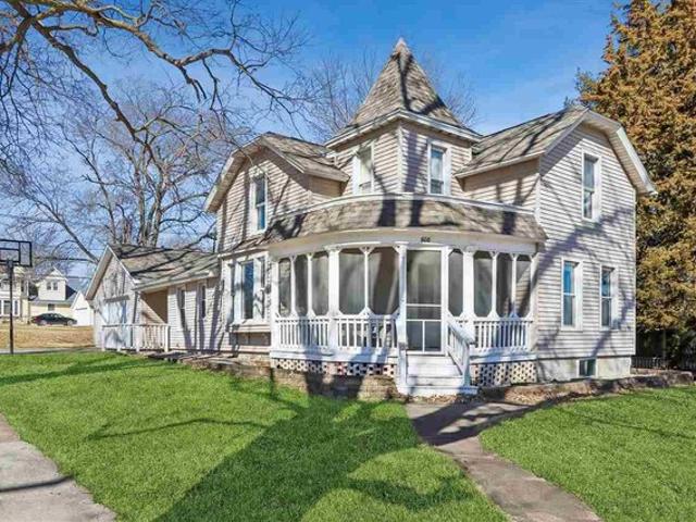 608 Chatham St, Williamsburg, IA 52361