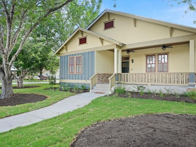 608 Cibilo St, Lockhart, TX 78644