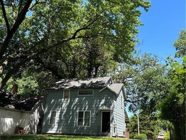 608 A and B Osage St, Leavenworth, KS 66048