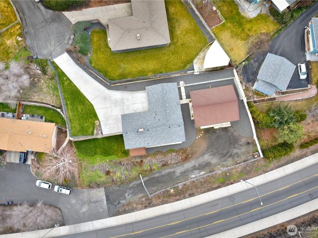 608 Anchor Place