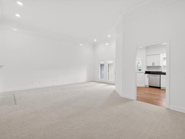 608 Arkland Pl