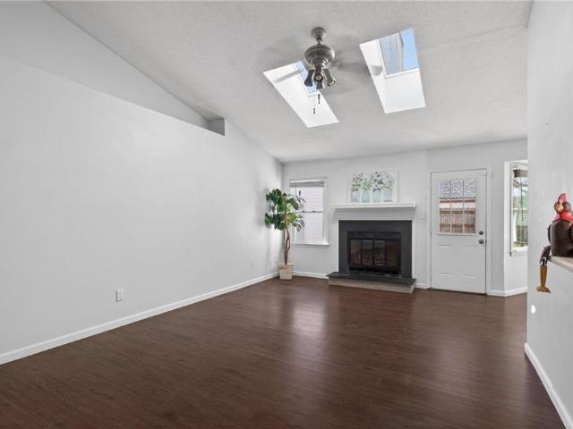 608 Birchridge CT