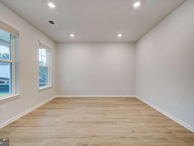 608 Button Grove