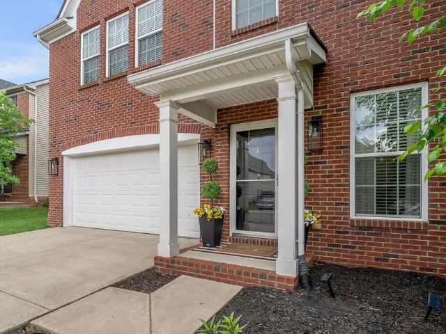 608 Bunchberry Row