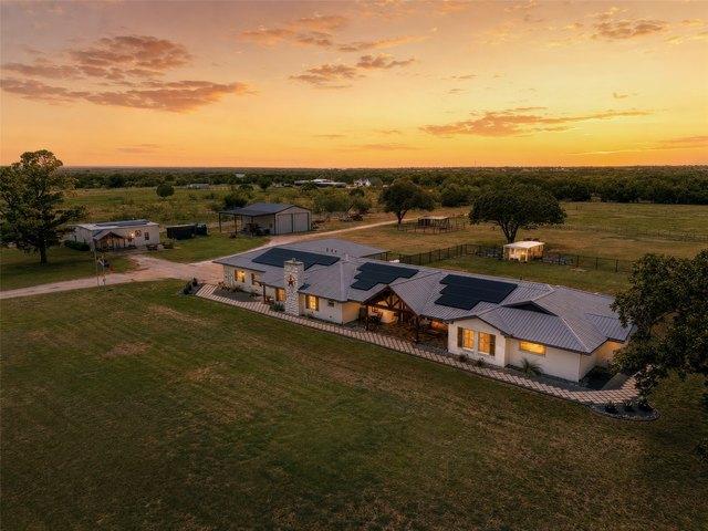 608 Bush Dr, Whitney, TX 76692