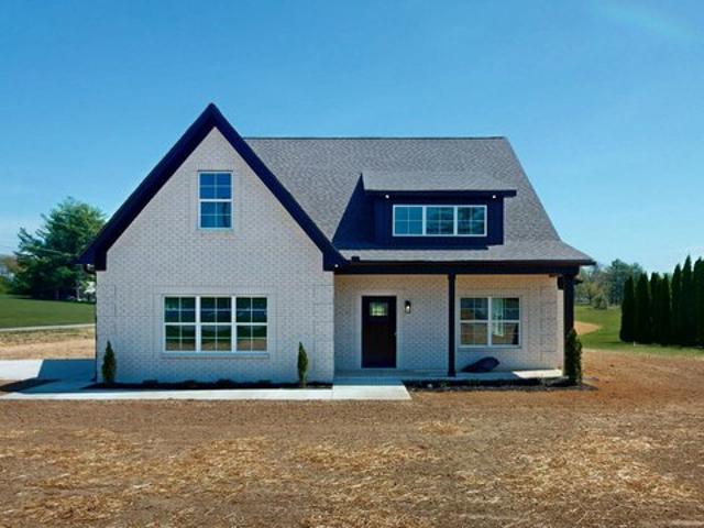 608 Golf Club Dr, Smithville, TN 37166
