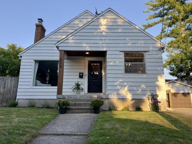 608 Garfield Ave NW, Grand Rapids, MI 49504