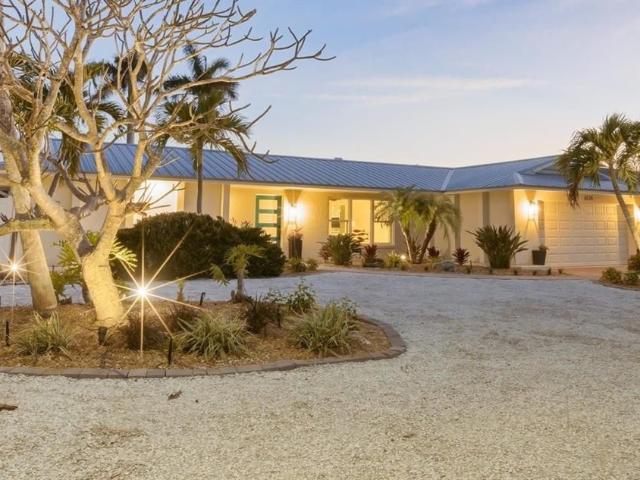 608 Gladstone Ln, Holmes Beach, FL