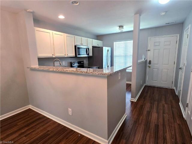 608 Grasswren Way