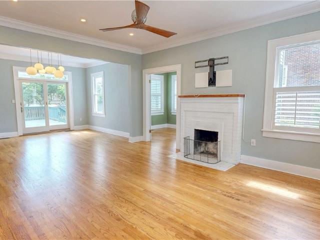 608 E 49th Street