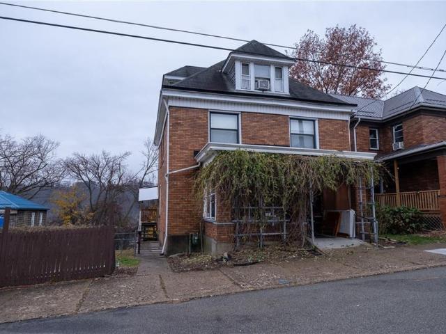 608 E 8th Ave, Tarentum, PA 15084 | MLS #1744