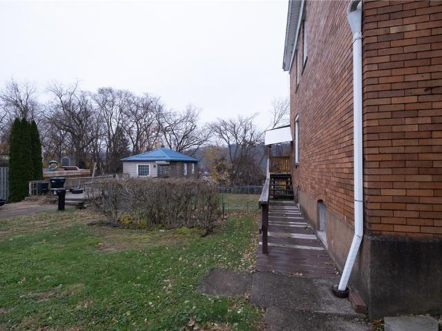 608 e 8th avenue