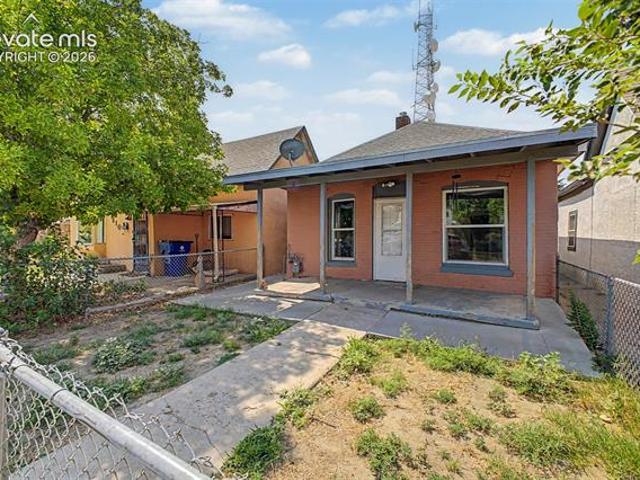 608 E 10th Street