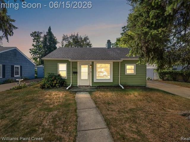 608 E Windemere Ave, Royal Oak, MI 48073