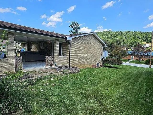 608 E Fernwood Drive