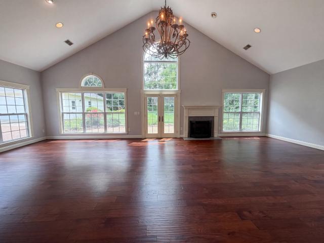 608 Estes Rd