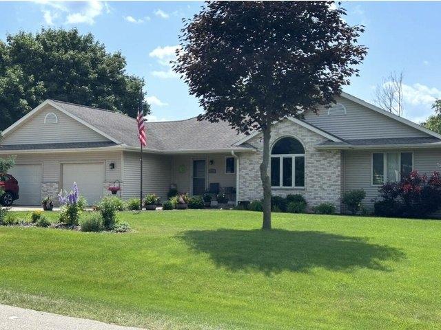 608 Fairfield Way, Waukesha, WI 53188