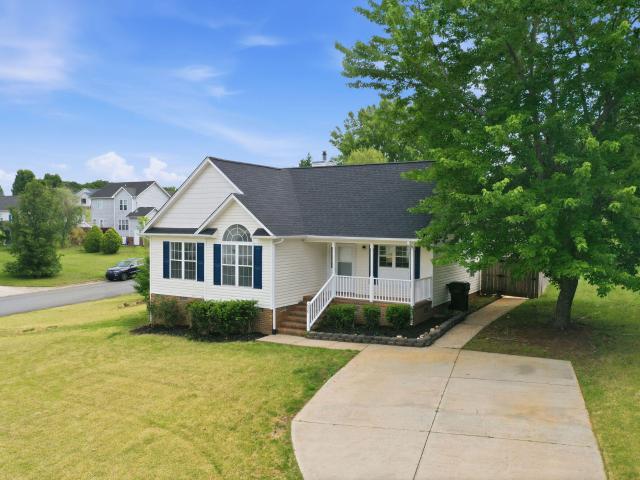 608 Fernway Drive