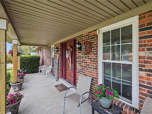 608 Kensington Drive
