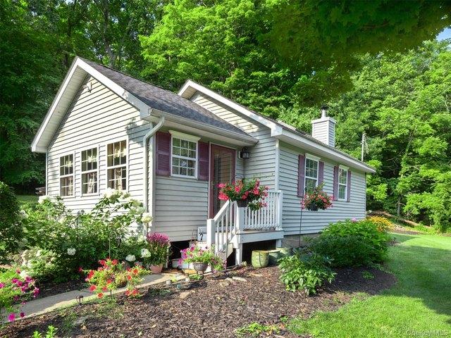 608 Kirbytown Rd, Middletown, NY 10940
